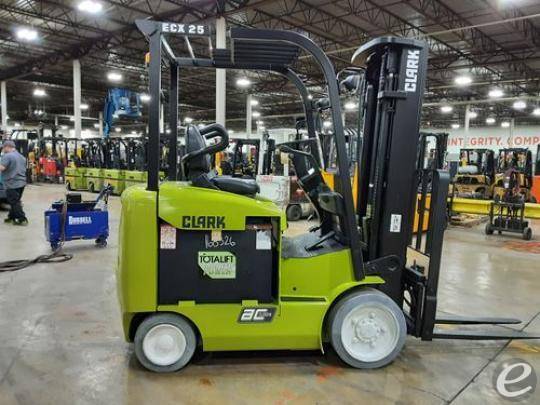 2014 Electric Clark ECX25 Cushion Tire 4 Wheel Sit Down (Indoor Warehouse)