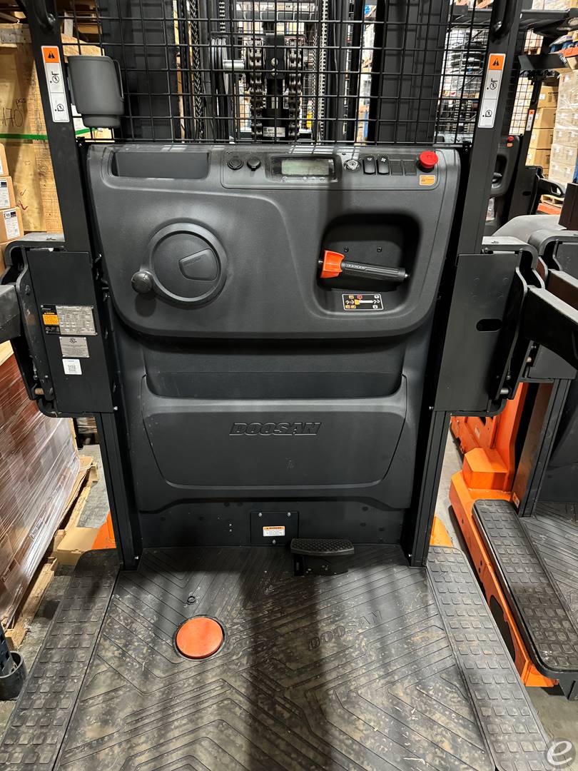 2024 Electric Doosan BOP15S-9 Electric Order Picker