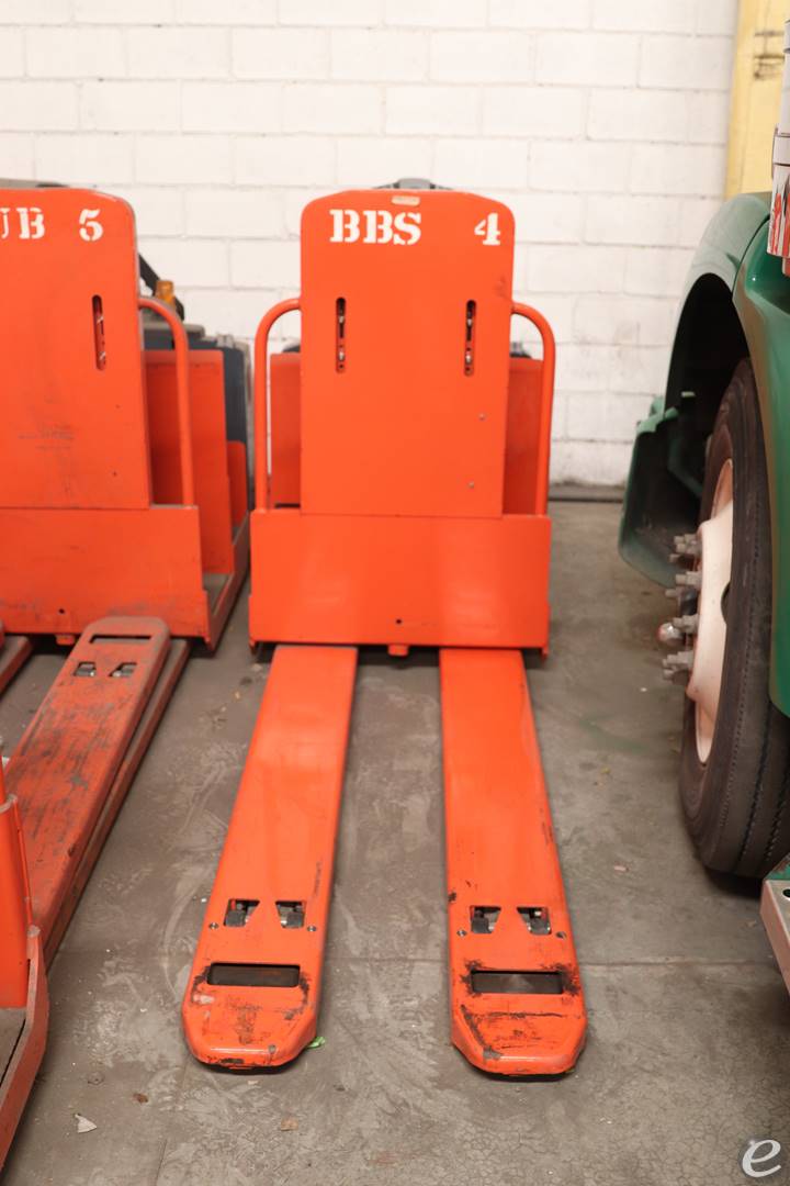 2018 Electric Toyota 8HBC30 Electric Walkie Stand Up Center Control