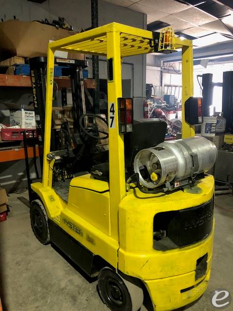 2003 LP Gas Hyster H30XL Cushion Tire 4 Wheel Sit Down (Indoor Warehouse)