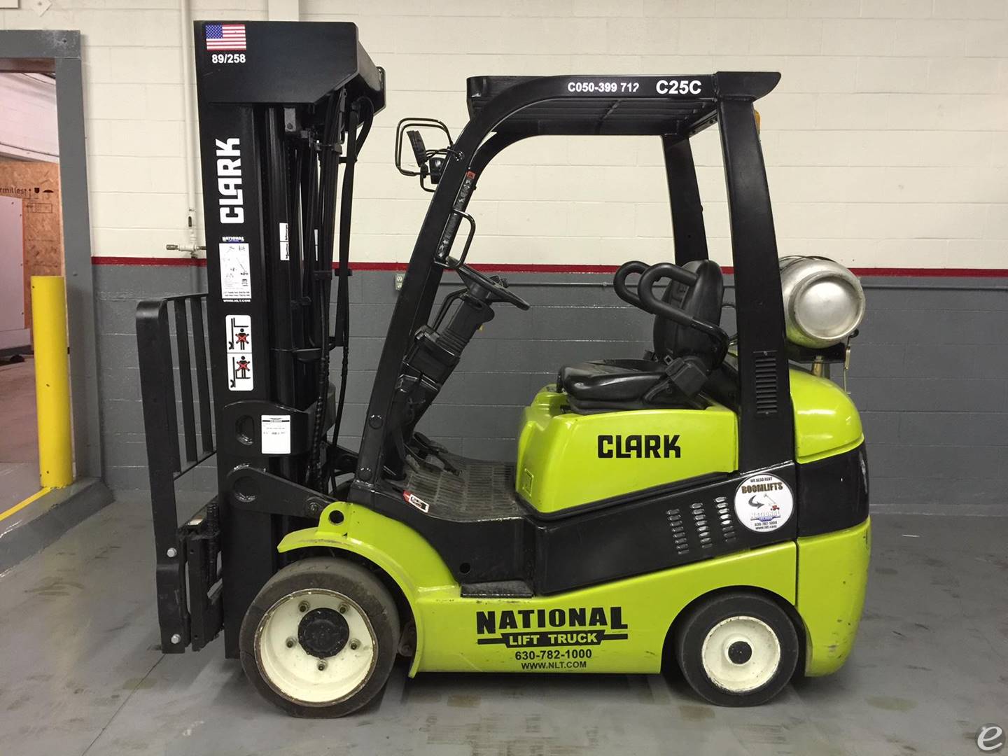 2012 LP Gas Clark C25C Cushion Tire 4 Wheel Sit Down (Indoor Warehouse)