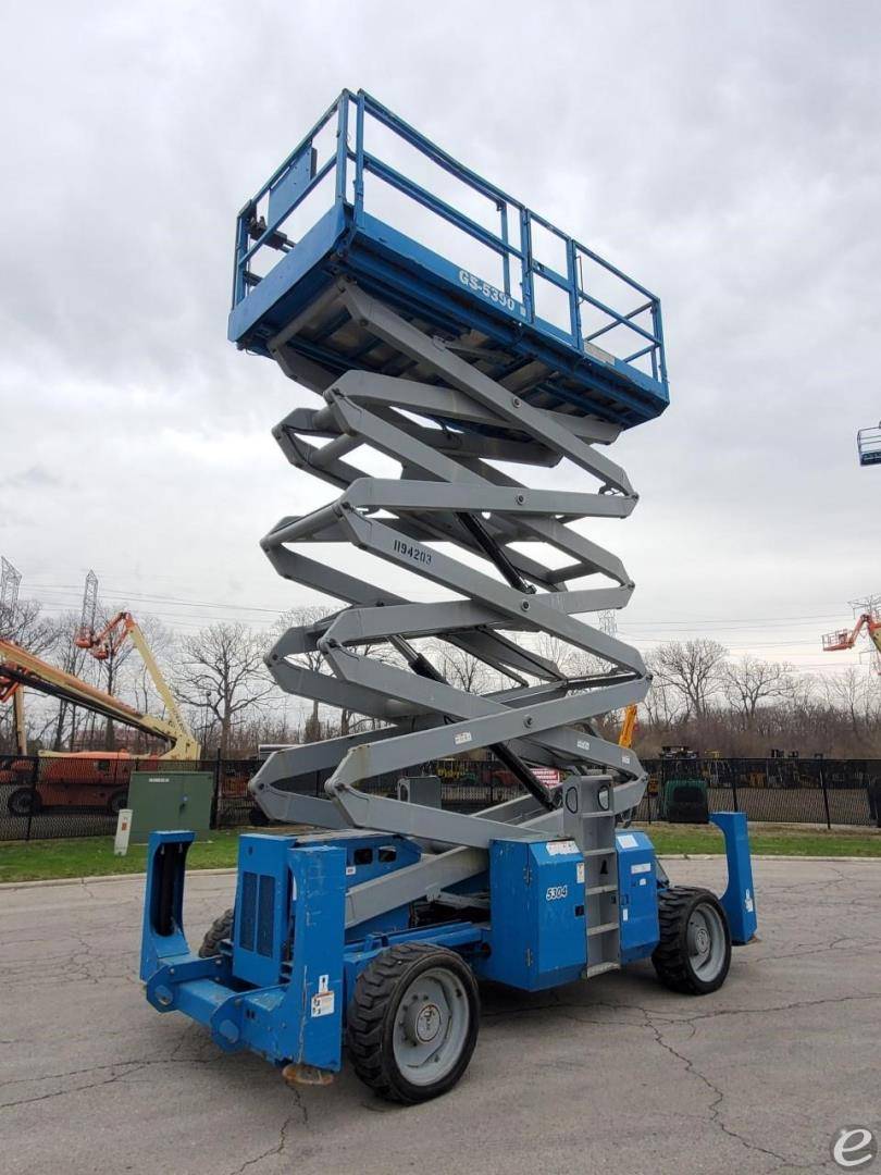 2011 Genie GS5390RT Rough Terrain