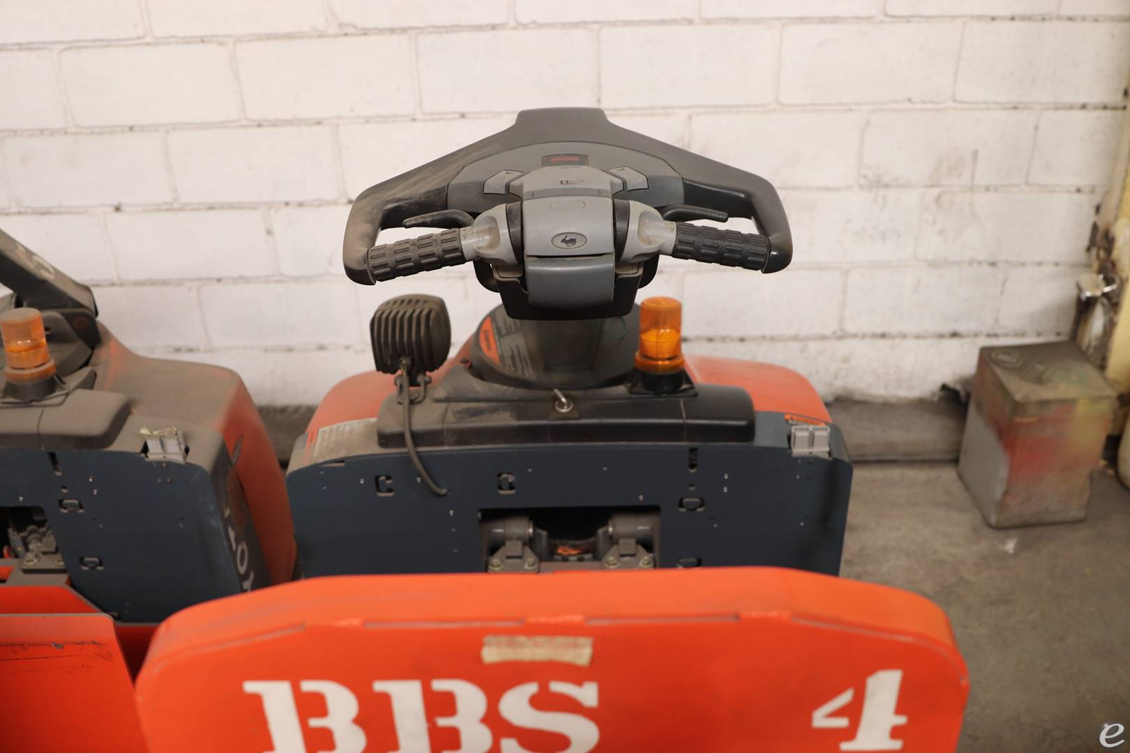 2018 Electric Toyota 8HBC30 Electric Walkie Stand Up Center Control