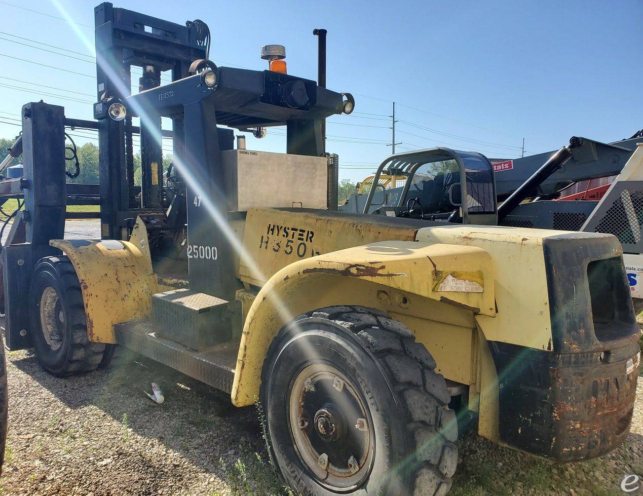 1983 Diesel Hyster H350B Pneumatic Tire 4 Wheel Sit Down