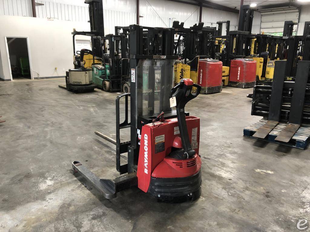 2013 Electric Raymond Electric Walkie Straddle Stacker | Eliftruck