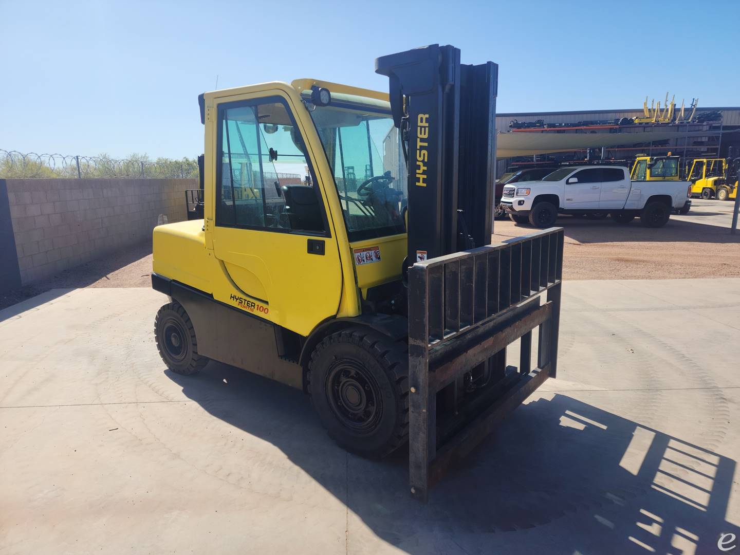 2011 Diesel Hyster H100FT Pneumatic Tire 4 Wheel Sit Down