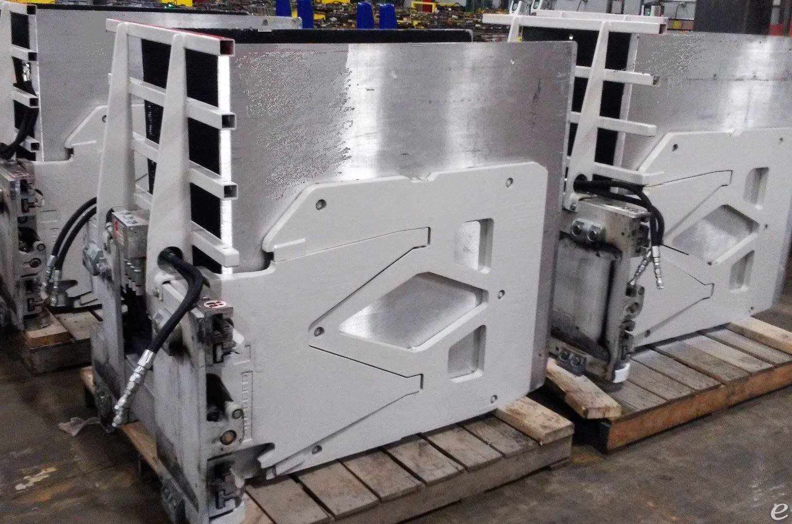 2014 Cascade 35D Carton Clamps