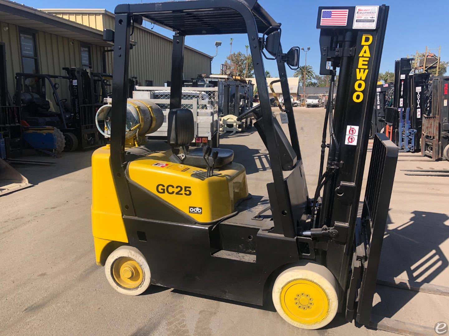 2004 LP Gas Daewoo GC25E-3 Cushion Tire 4 Wheel Sit Down (Indoor Warehouse)