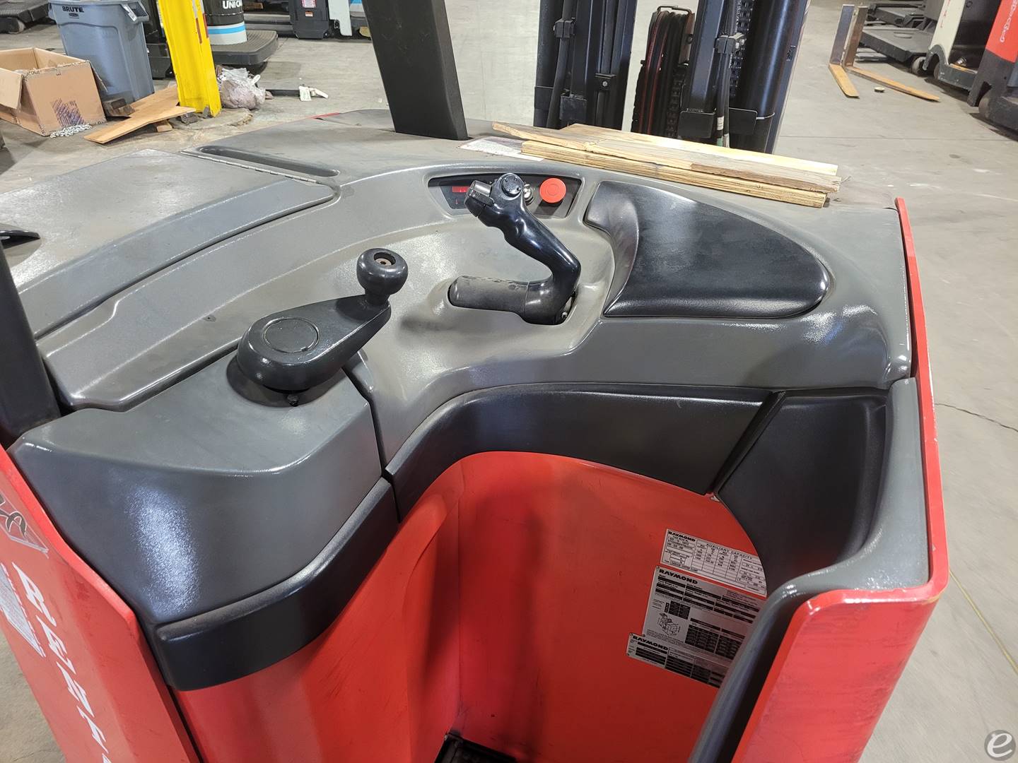 2010 Electric Raymond Sit Down Rider 420-C35QM - 123Forklift