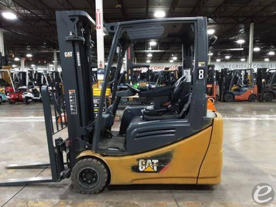 2018 Electric Cat 2ET4000 Electric 3 Wheel Sit Down