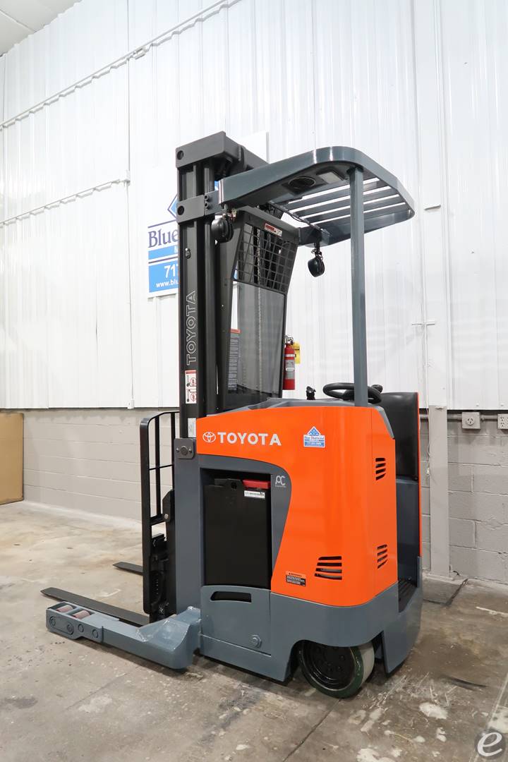 2014 Electric Toyota Reach Trucks 8BRU18 - 123Forklift