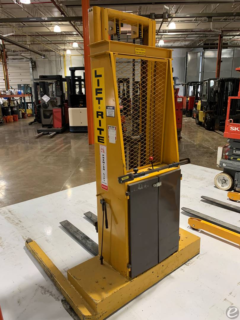 2012 Electric Lift-Rite Forklifts LT132 - 123Forklift