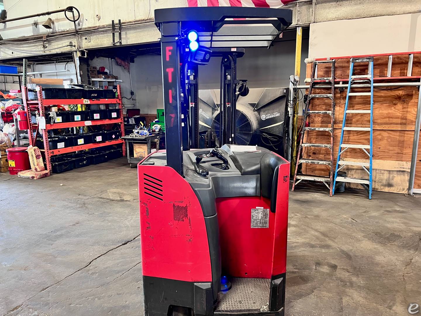 2016 Electric Raymond Sit Down Rider 415-C30TT - 123Forklift