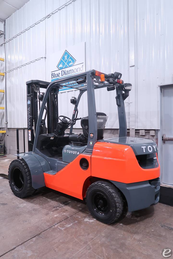 2019 Diesel Toyota Sit Down Rider 8FDU30 - 123Forklift