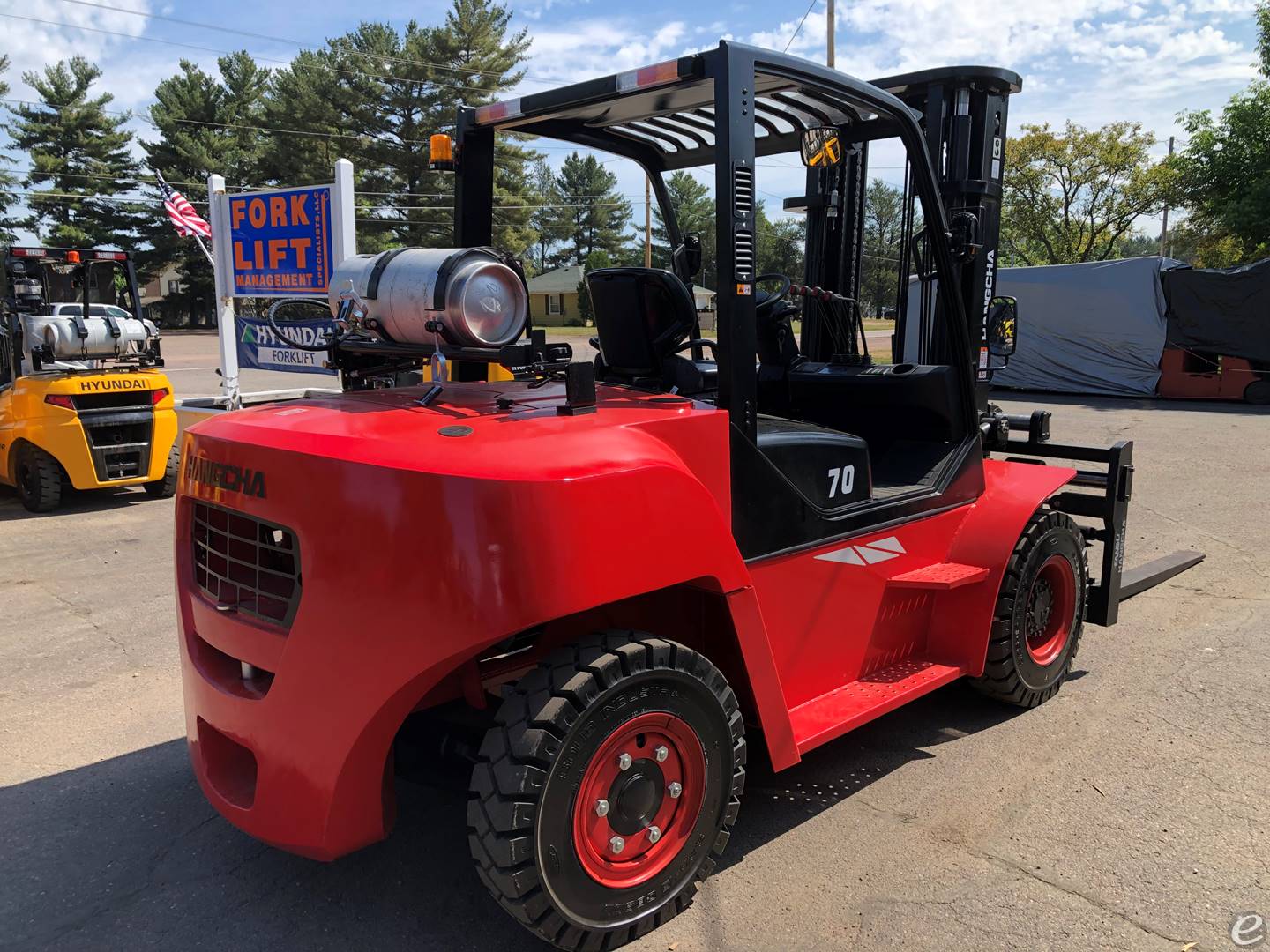 2023 LP Gas Hangcha Pneumatic Tire 4 Wheel Sit Down | Eliftruck