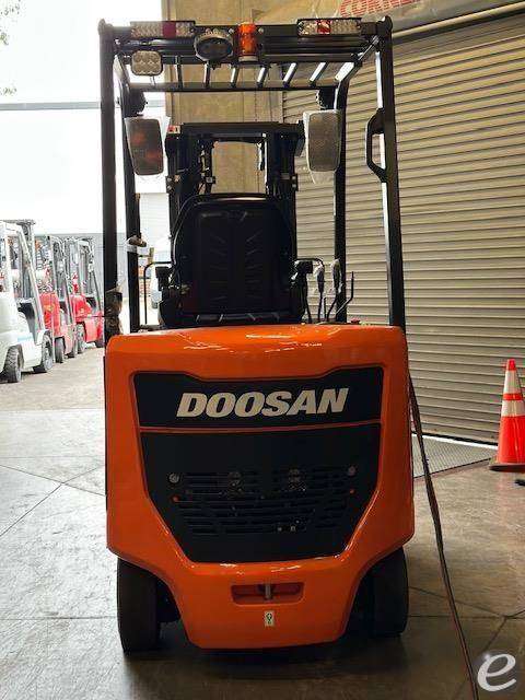 2022 Electric Doosan BC25S-7 Electric 4 Wheel Sit Down