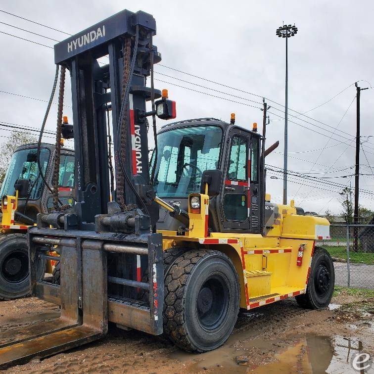 2013 Diesel Hyundai 160D-7E Pneumatic Tire 4 Wheel Sit Down
