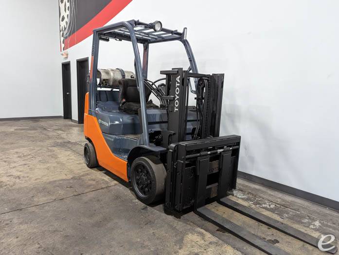 2010 LP Gas Toyota 8FGCU20 Cushion Tire 4 Wheel Sit Down (Indoor Warehouse)