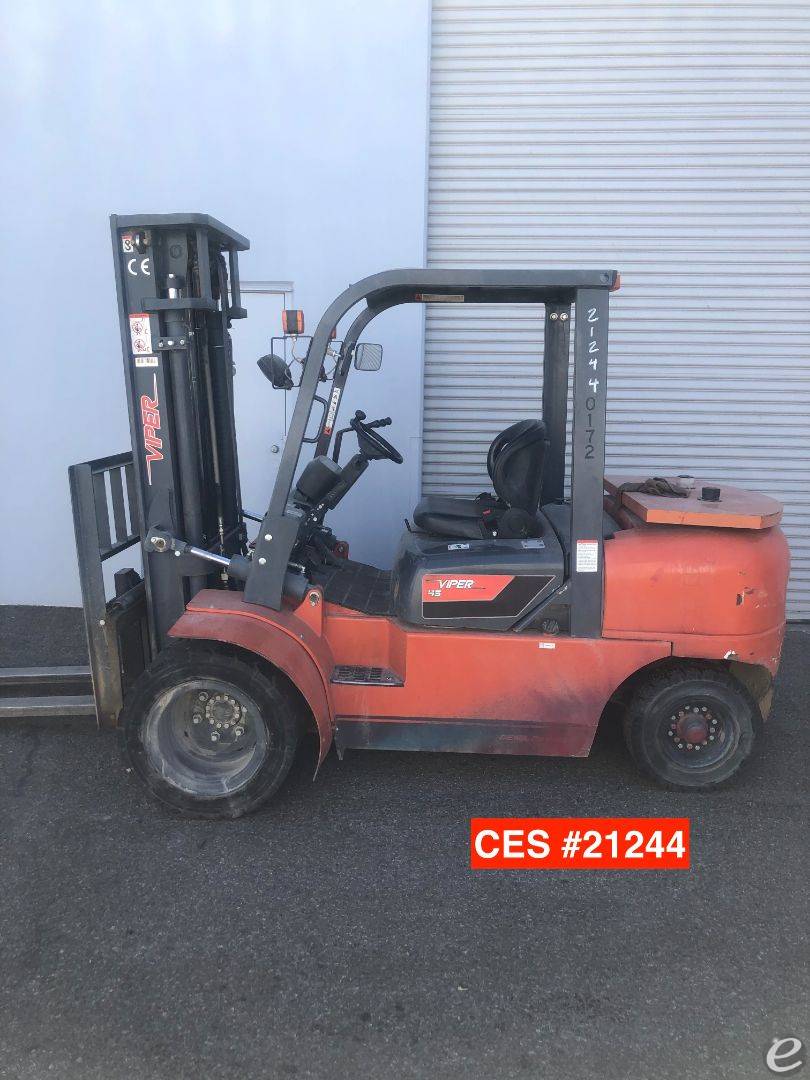 2015 Diesel Viper Lift Trucks Pneumatic Tire 4 Wheel Sit Down | Eliftruck