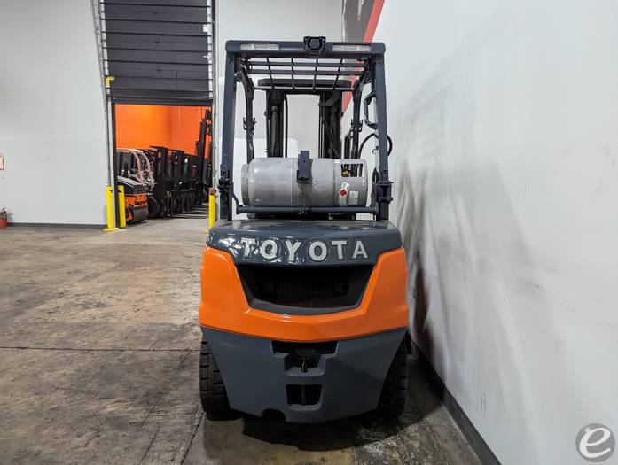 2020 LP Gas Toyota 8FGU25 Pneumatic Tire 4 Wheel Sit Down