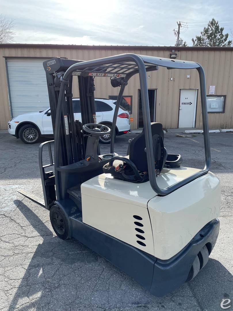 2014 Electric Crown SC5245-40 Electric 3 Wheel Sit Down