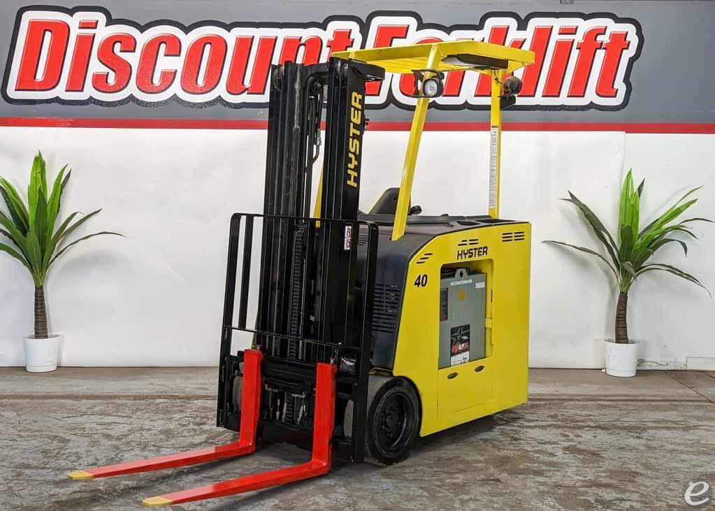 2014 Electric Hyster E40HSD Electric Walkie Counterbalanced Stacker