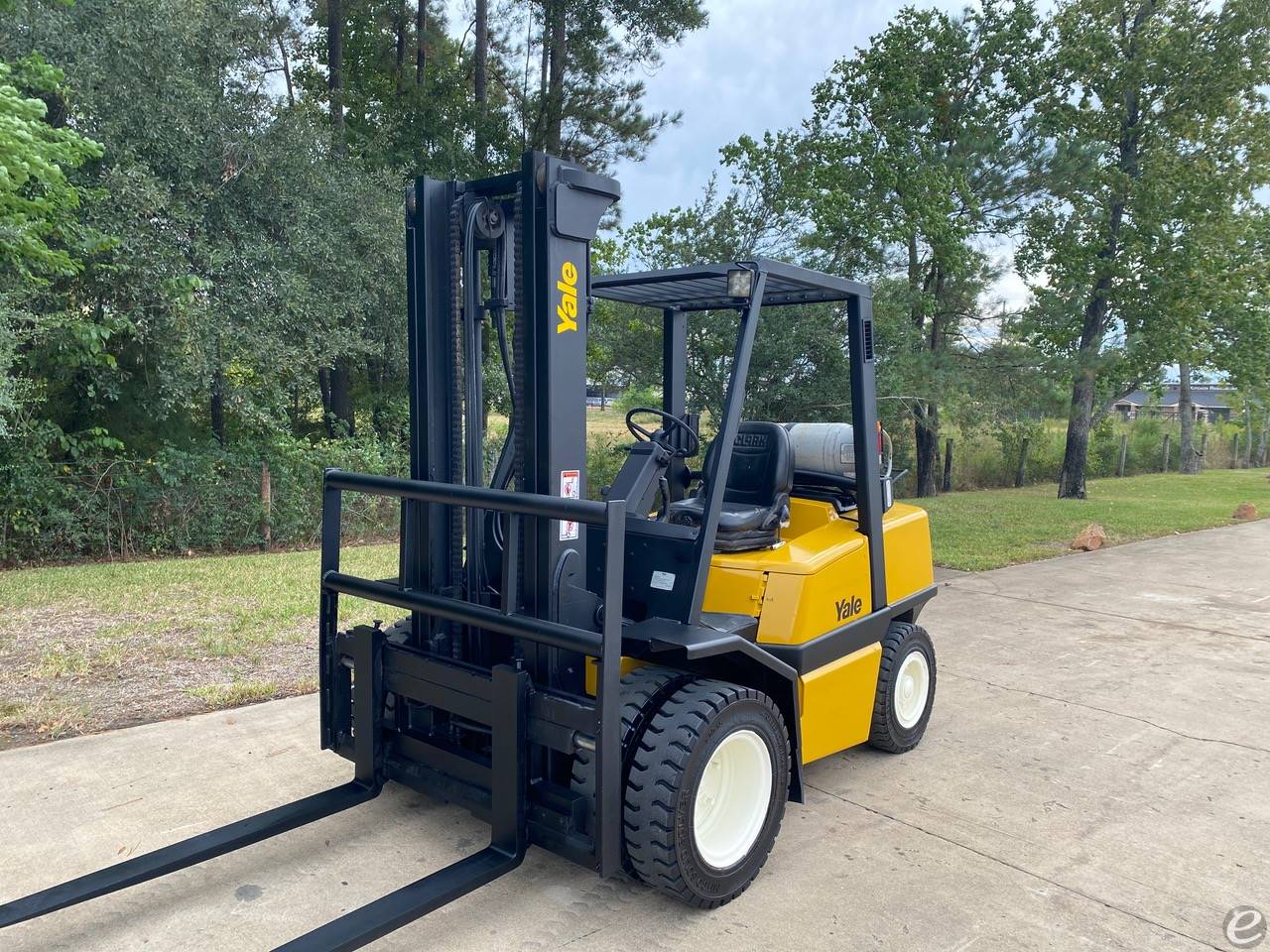 2002 LP Gas Yale GLP080VX Pneumatic Tire 4 Wheel Sit Down