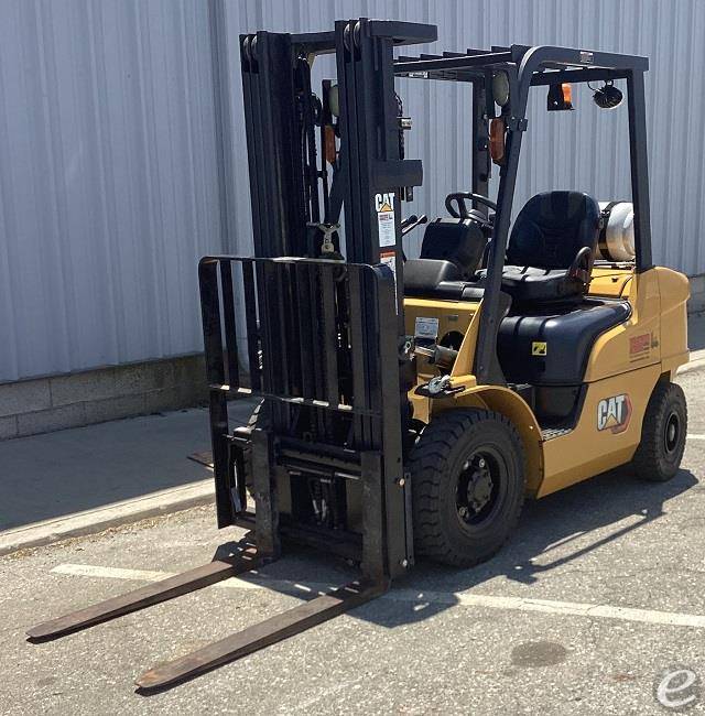 2018 LP Gas Cat GP25N5 Pneumatic Tire 4 Wheel Sit Down