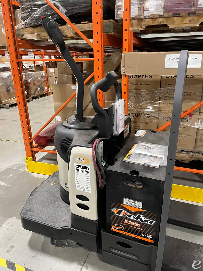 2014 Electric Crown PE4500-80 Electric Walkie/Rider Pallet Jack