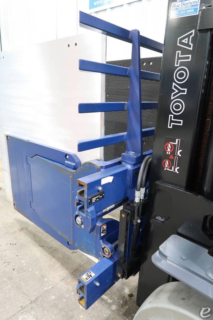 2017 Rightline LC35H-B5-3A Carton Clamps