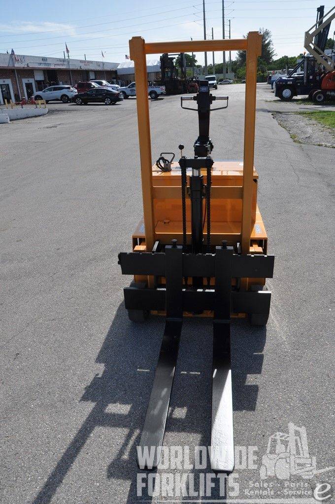 Electric Big Joe Electric Walkie Straddle Stacker | Eliftruck