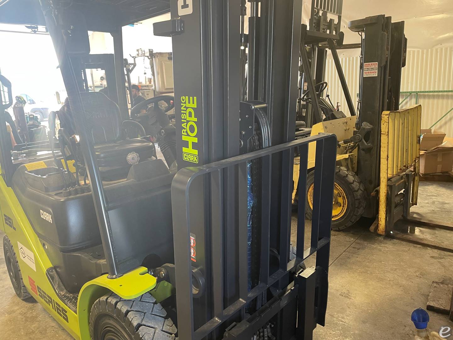 2023 LP Gas Clark Pneumatic Tire 4 Wheel Sit Down | Eliftruck