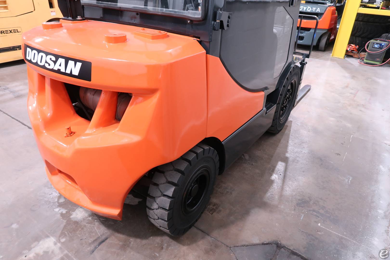 2015 Diesel Doosan Pneumatic Tire 4 Wheel Sit Down | Eliftruck