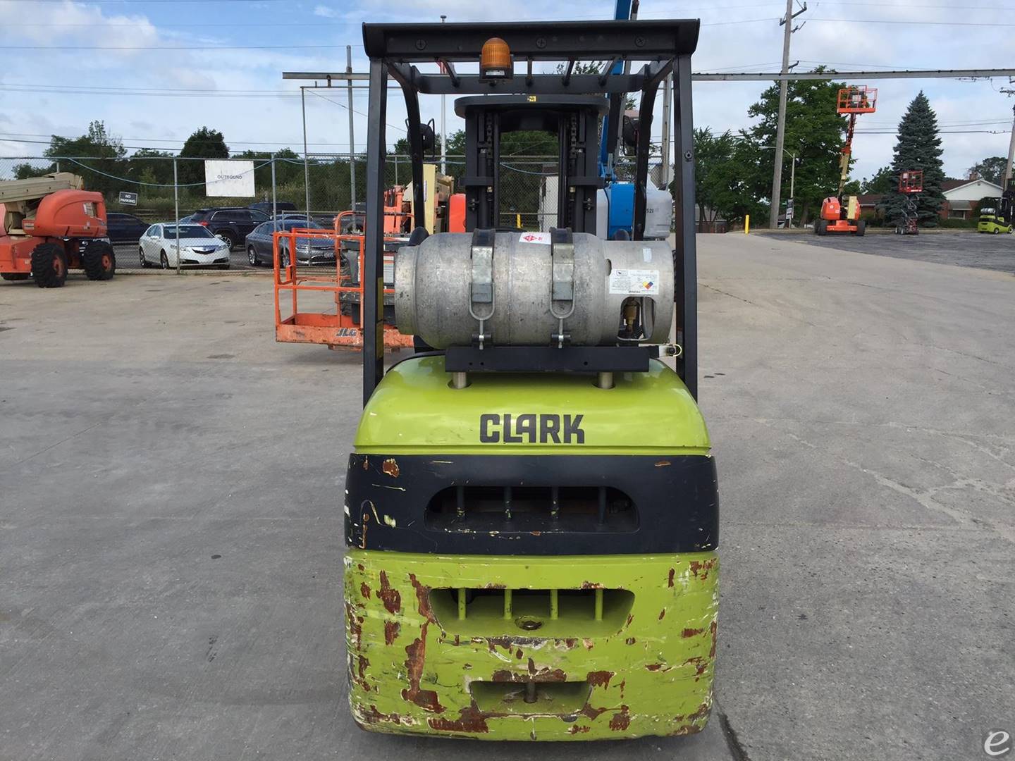 2014 LP Gas Clark C25C Cushion Tire 4 Wheel Sit Down (Indoor Warehouse)