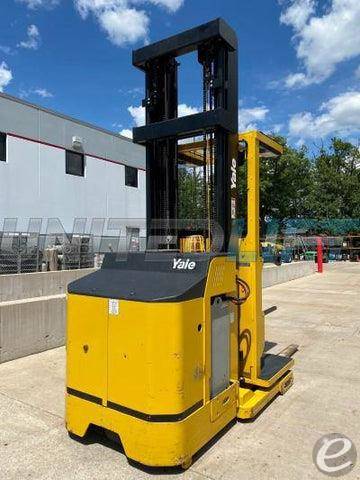 2015 Electric Yale OS030 Electric Order Picker