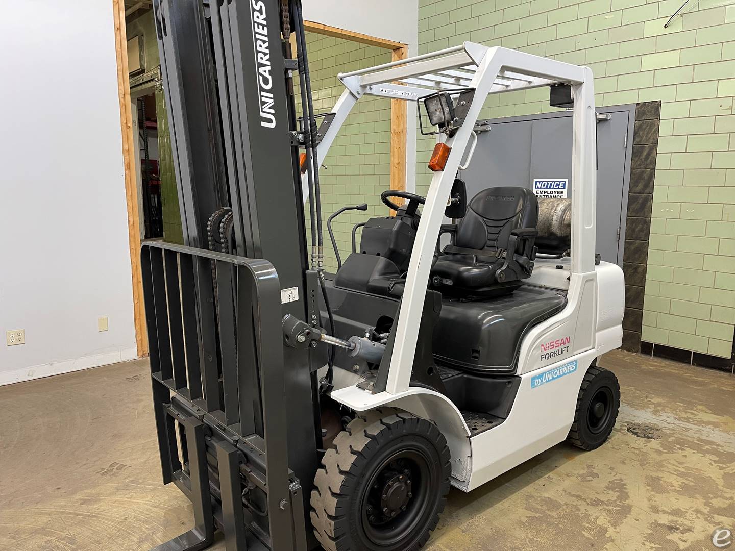 2014 LP Gas Nissan PF50 Pneumatic Tire 4 Wheel Sit Down