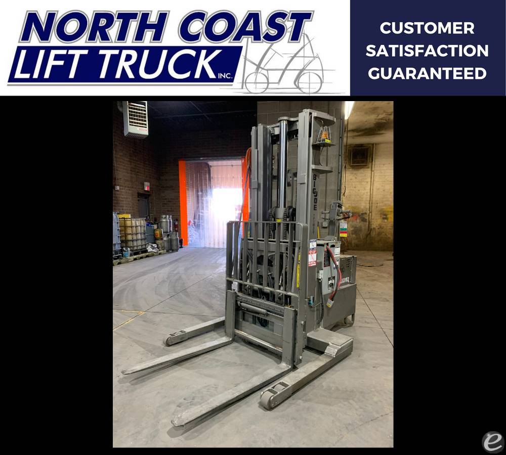 2002 Electric Big Joe Electric Walkie Straddle Stacker Reach | Eliftruck