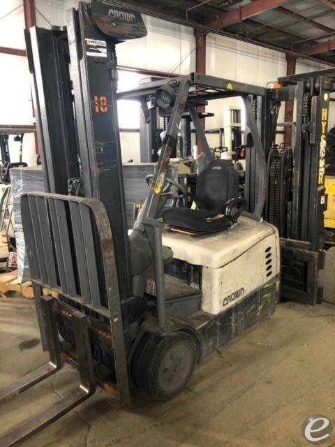 2018 Crown SC5225-35 Electric 3 Wheel Sit Down