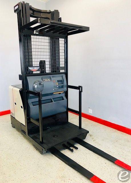 2013 Electric Crown Electric Order Picker | Eliftruck