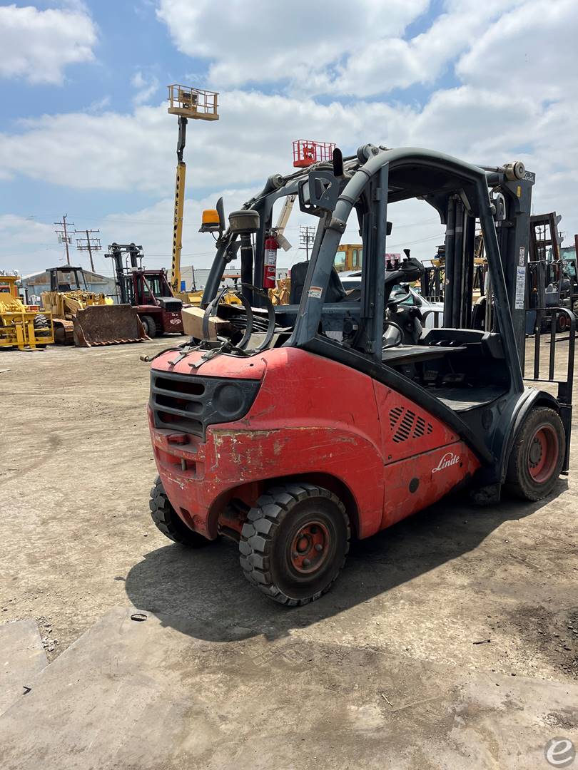 2009 LP Gas Linde H35t Pneumatic Tire 4 Wheel Sit Down