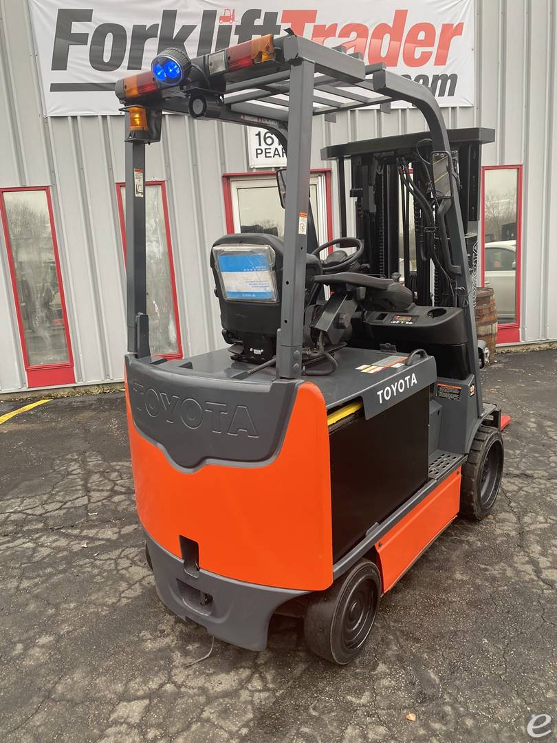 2015 Electric Toyota 8FBCHU25 Electric 4 Wheel Sit Down