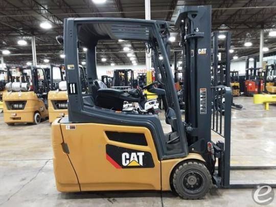 2018 Electric Cat 2ET4000 Electric 3 Wheel Sit Down