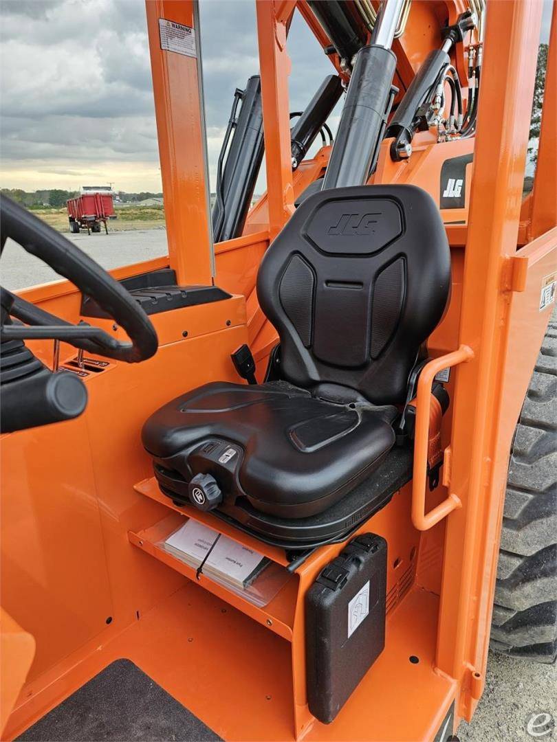 2023 Diesel Skytrak 8042 Telehandlers (Telescopic Mast)