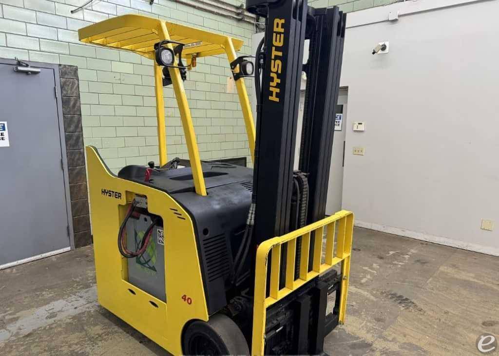 2014 Electric Hyster E40HSD2-21 Electric Stand Up End Control (Docker)