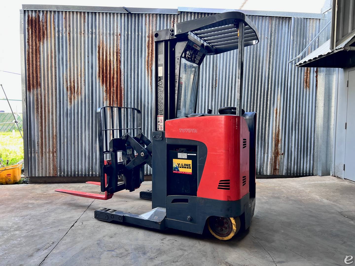 2013 Electric Toyota 8BRU18 Electric Narrow Aisle Single Reach