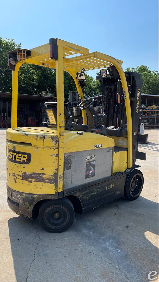 2016 Electric Hyster Cushion Tire 4 Wheel Sit Down (Indoor Warehouse ...