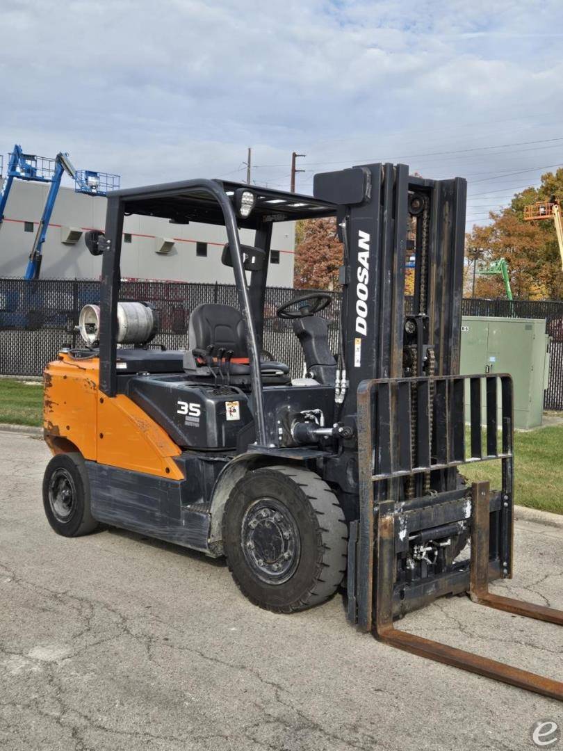 2020 LP Gas Doosan Sit Down Rider G35S-7 - 123Forklift