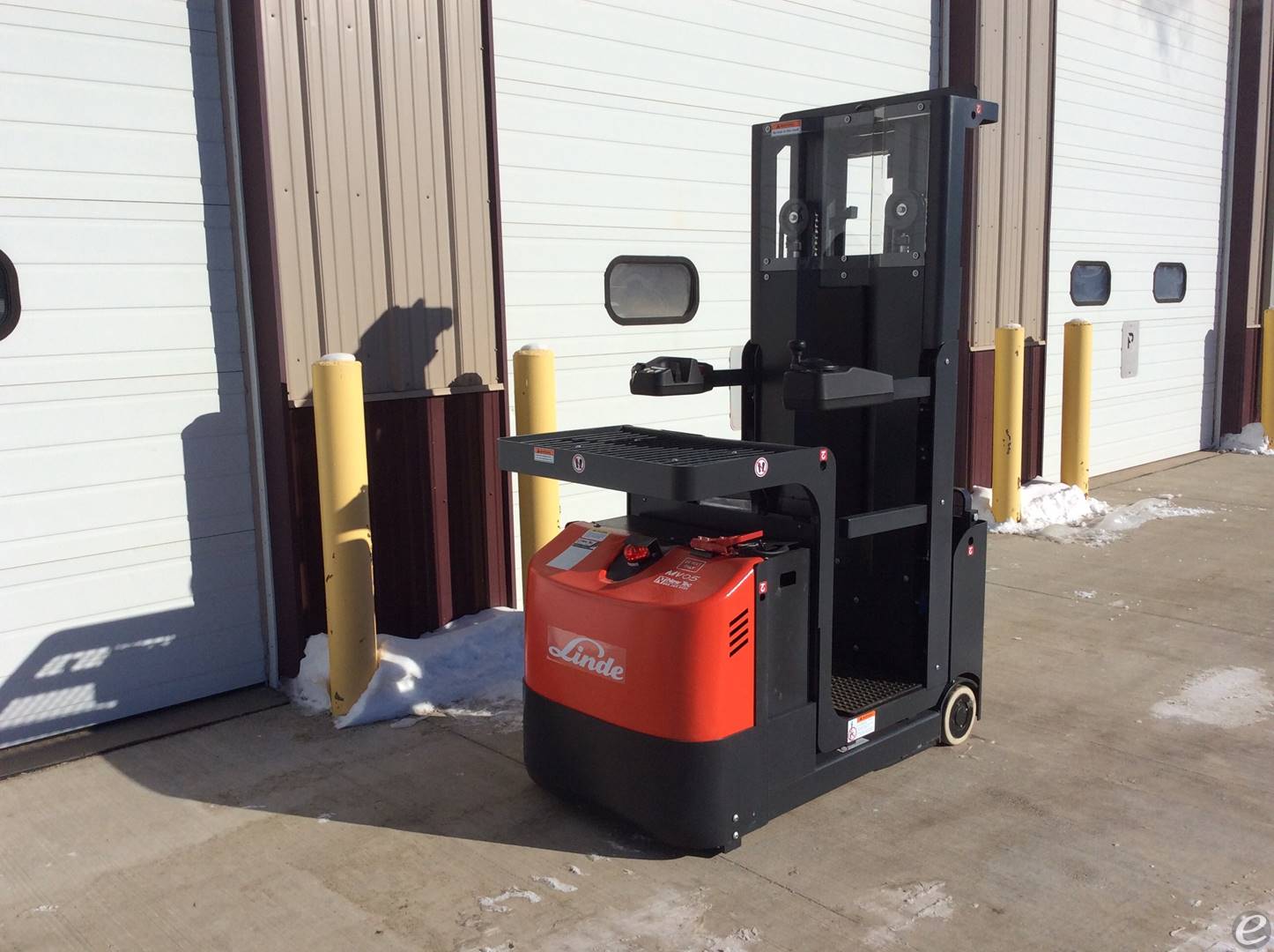 2023 Linde MV05 Electric Order Picker