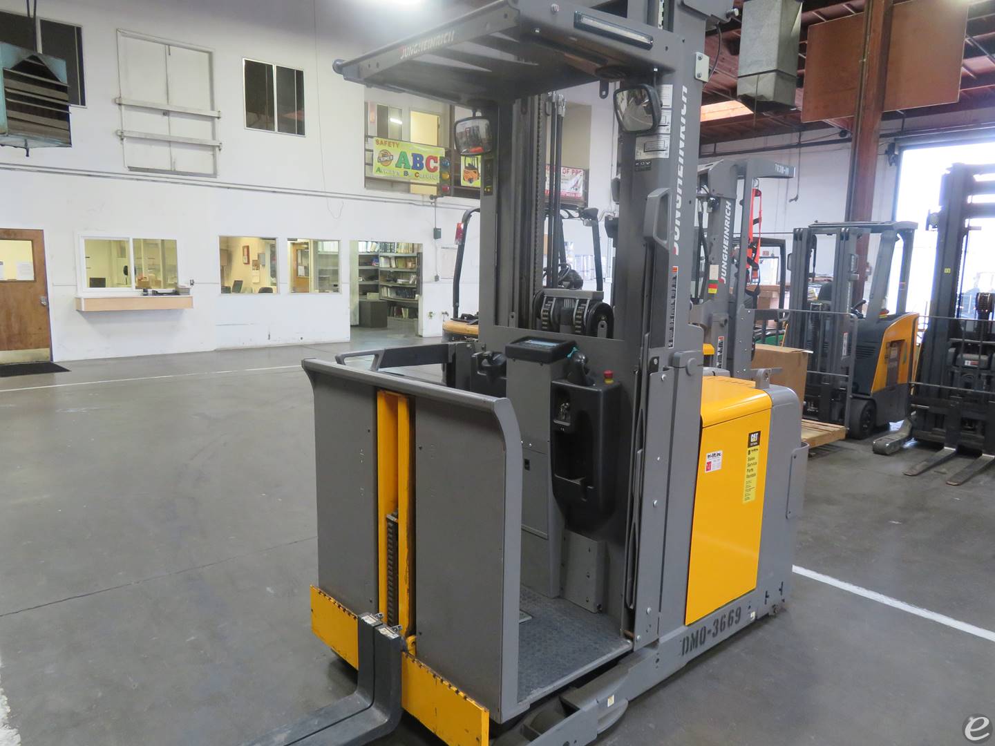 2017 Electric Jungheinrich Electric Order Picker | Eliftruck