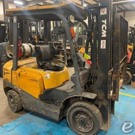 2010 LP Gas TCM FG25T3 Pneumatic Tire 4 Wheel Sit Down